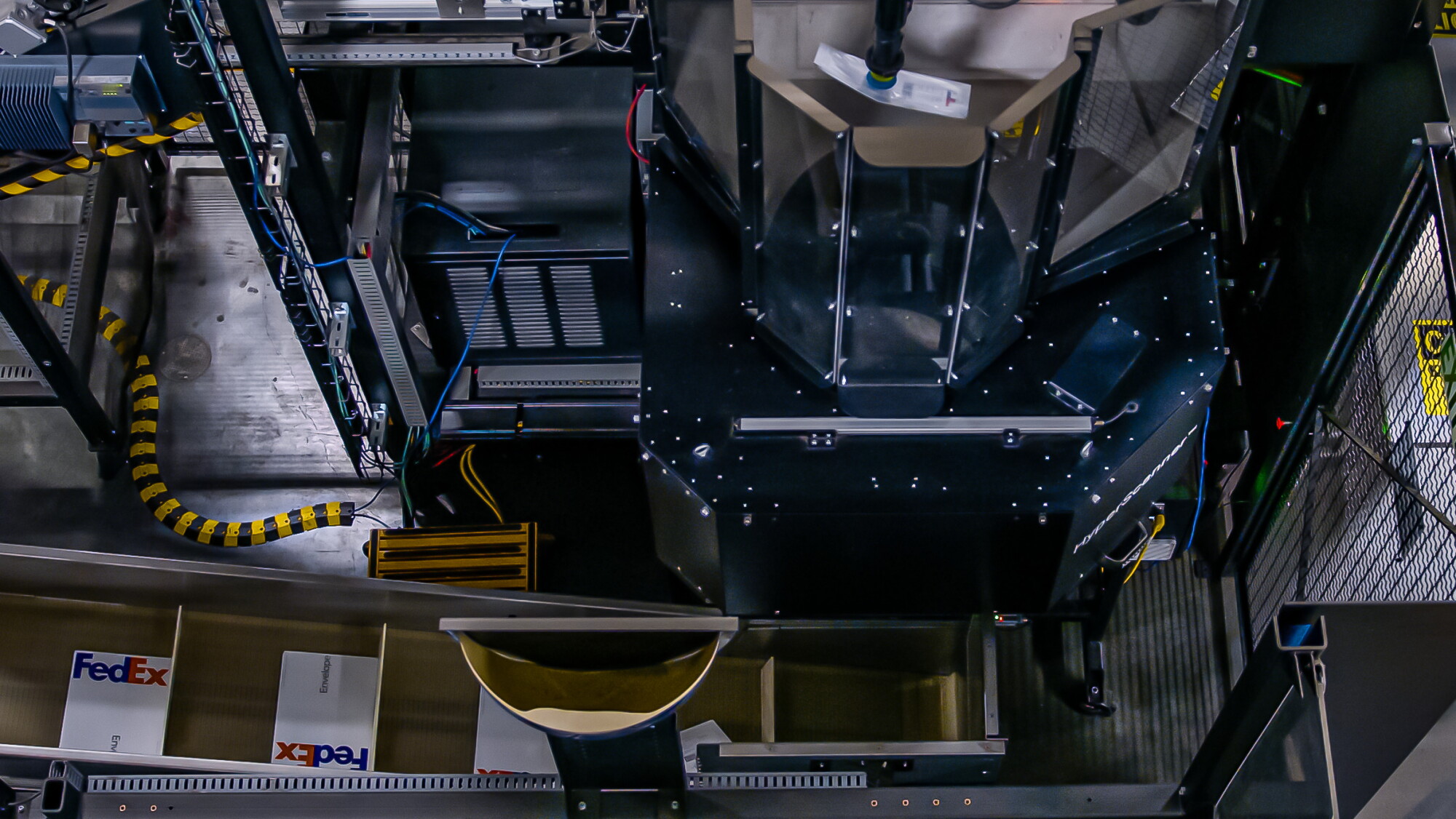 FedEx Ground and Berkshire Grey Team Up to Streamline Small Package ...