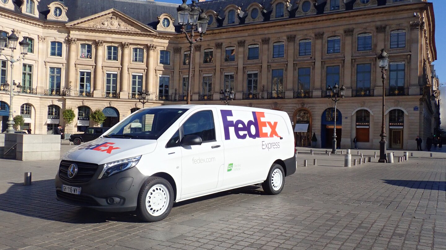 FedEx Express installe des bornes de recharge à Paris et Strasbourg ...