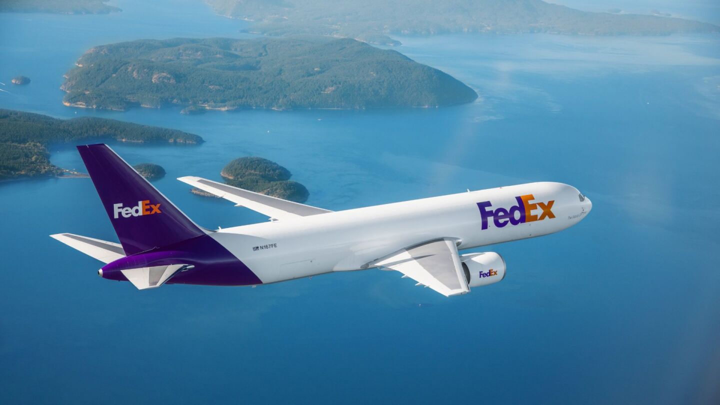 FedEx anuncia plan de consolidación de sus empresas operativa