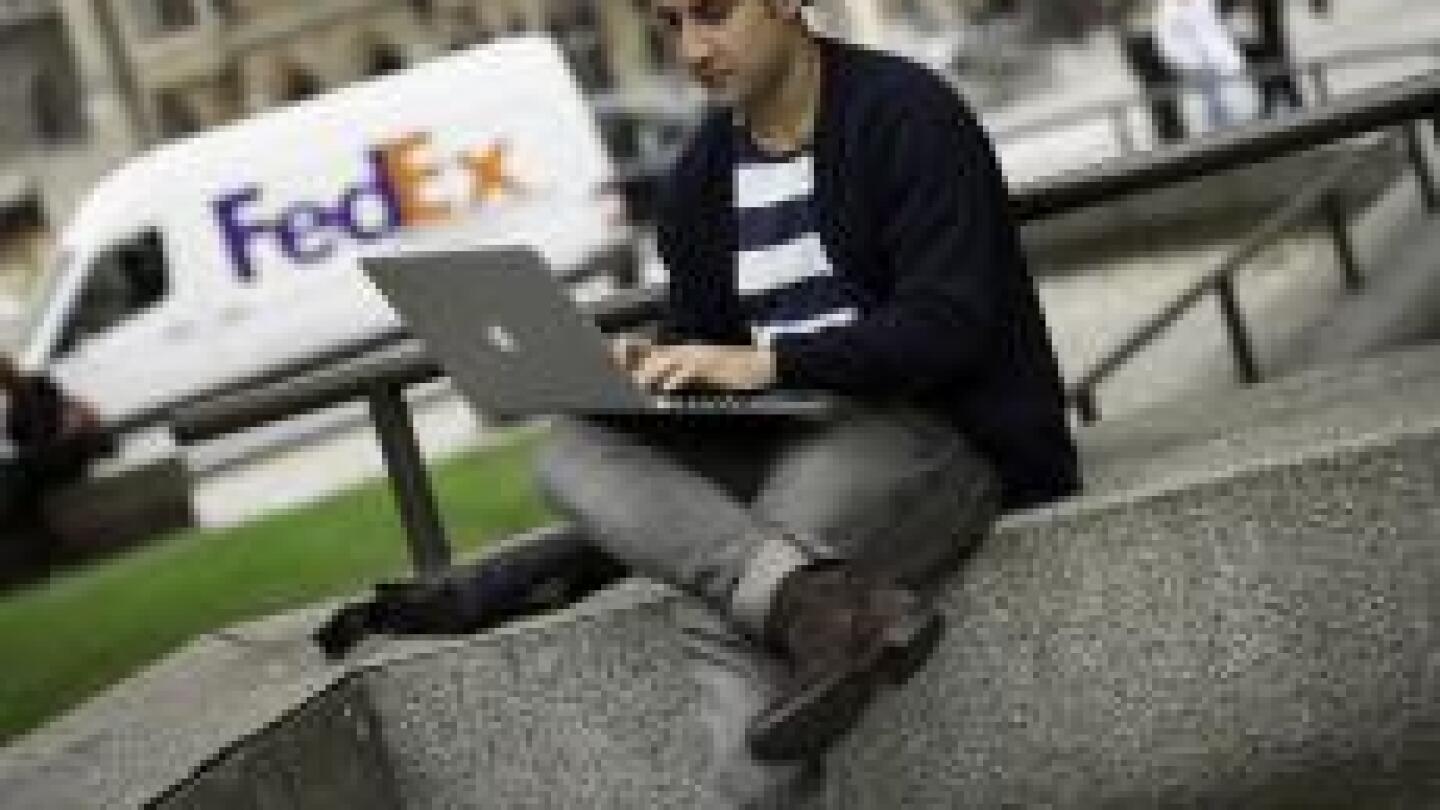 Las Compras en Línea Potencian el Volumen de FedEx en la Temporada de ...