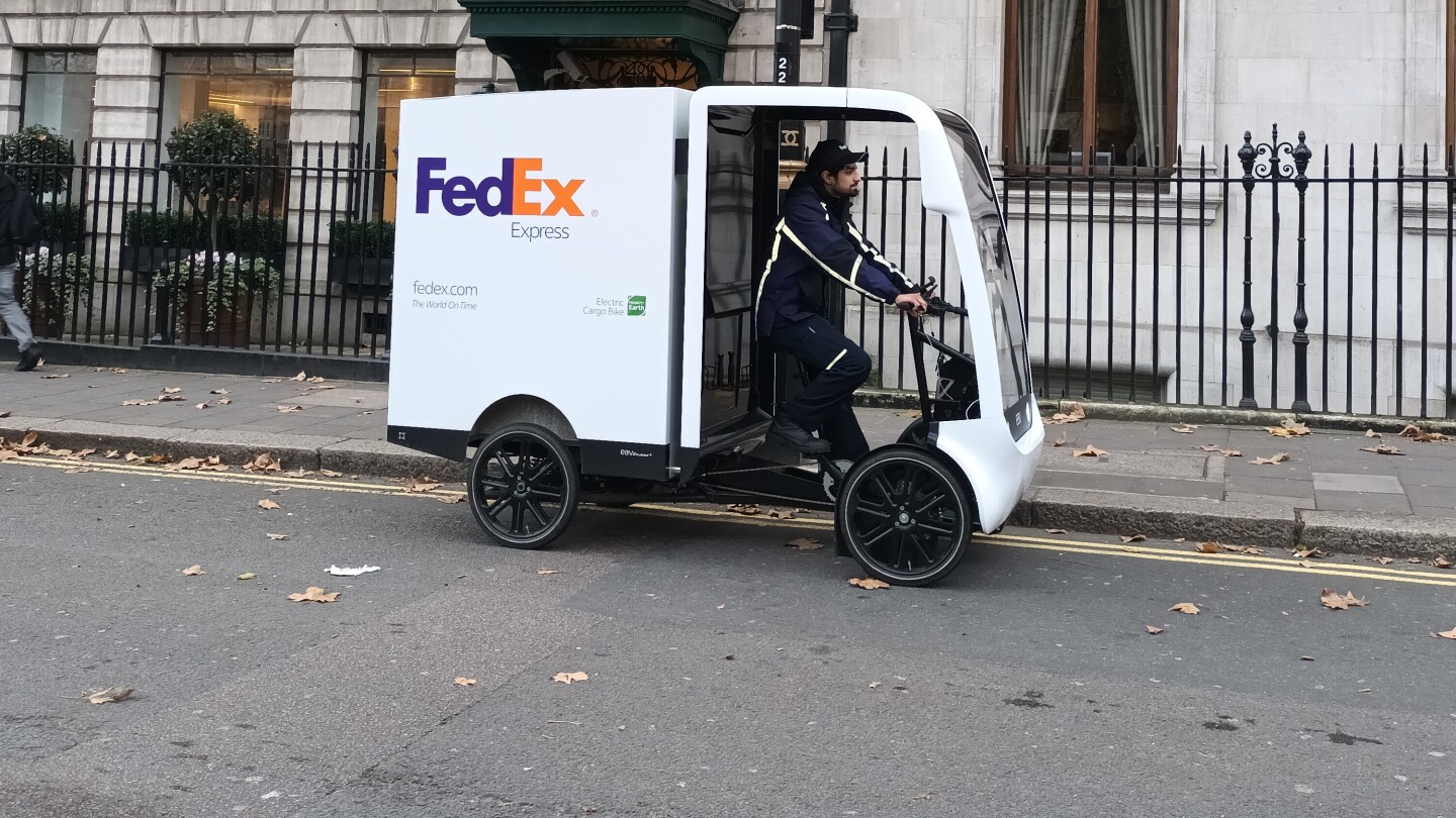 FedEx Express UK Rolls Out Newly Designed E-cargo Bikes in London