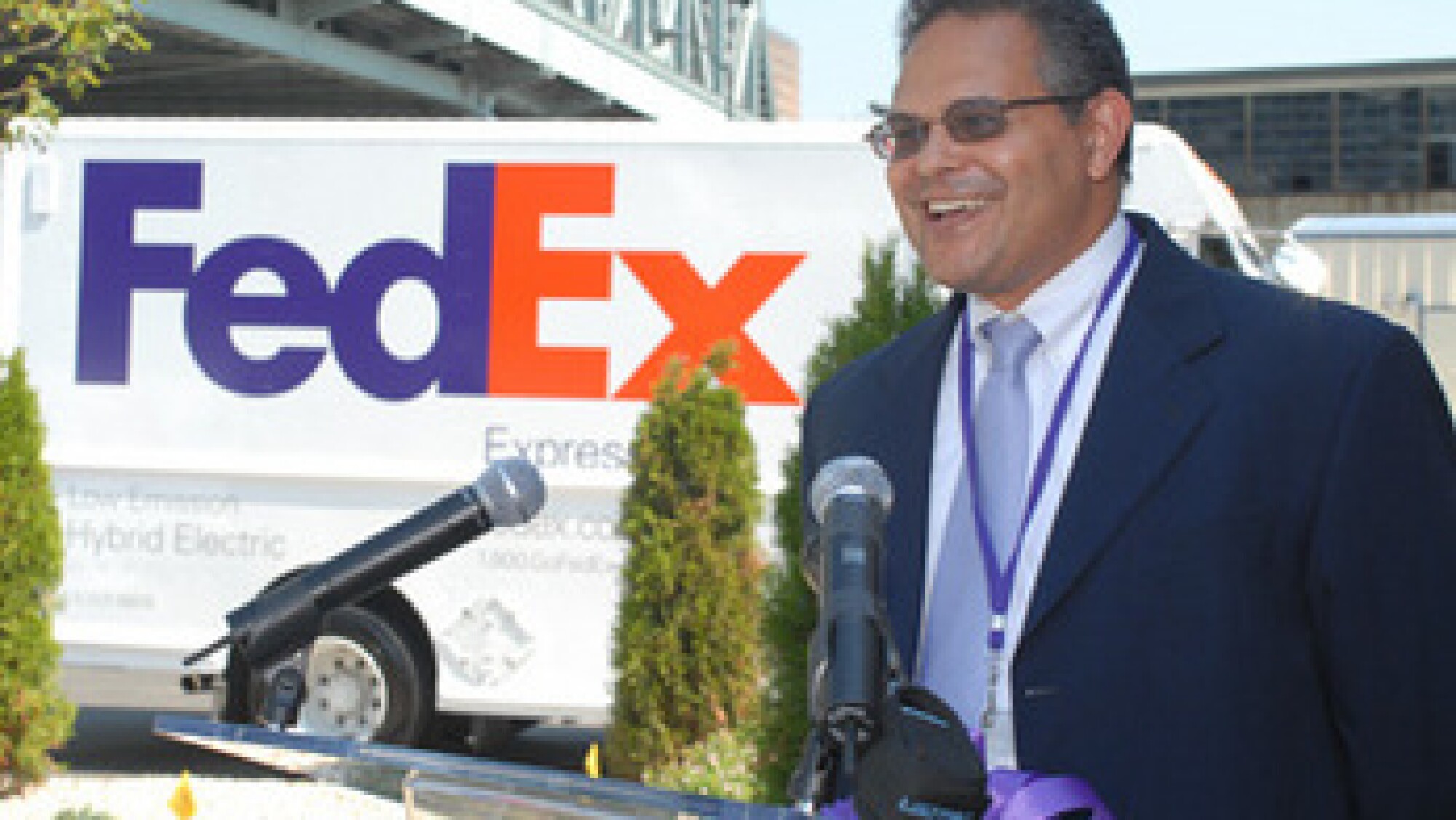 FedEx Express Expands Hybrid-Electric Delivery Trucks at Harlem River ...