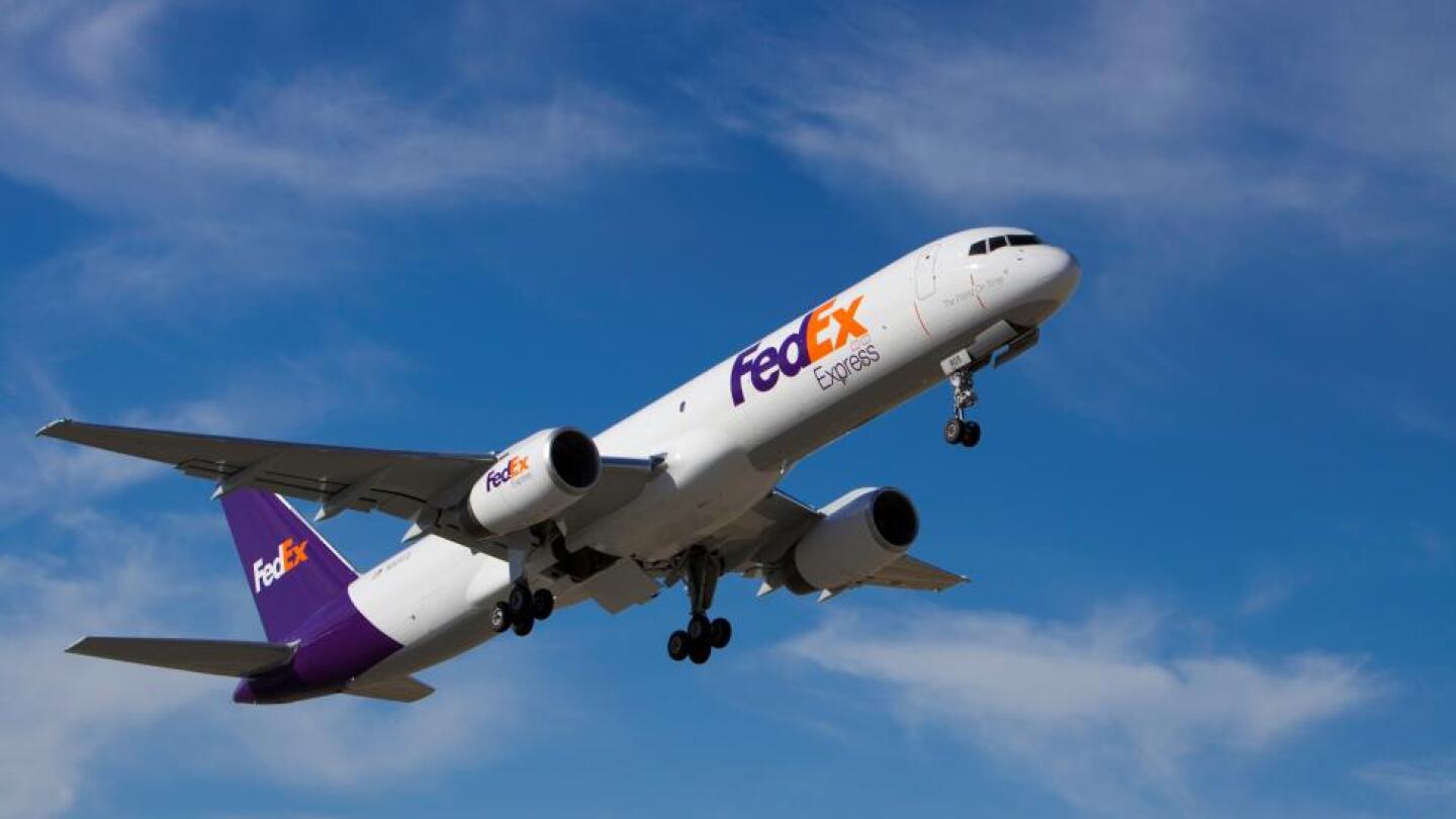 Avión de FedEx inicia servicio directo a Costa Rica para envíos ...