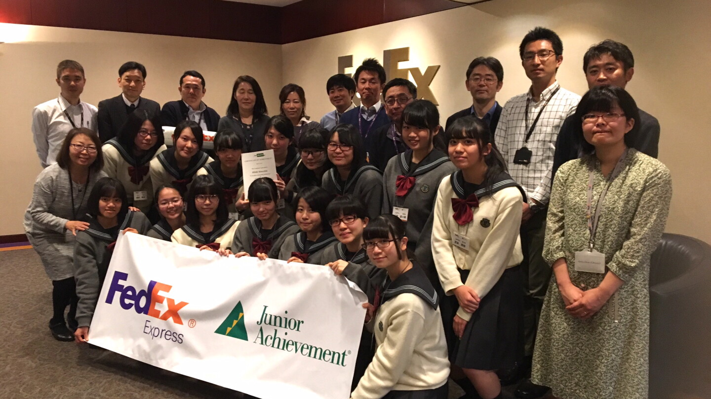 FedEx Inspires Students Through One-day Job Shadow Program