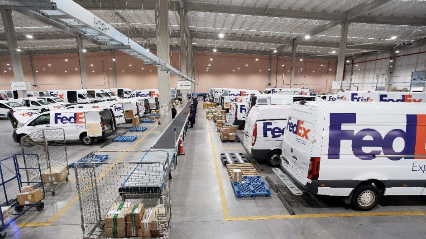 FedEx Express se expande en Chile con el Centro de Distribución en ...