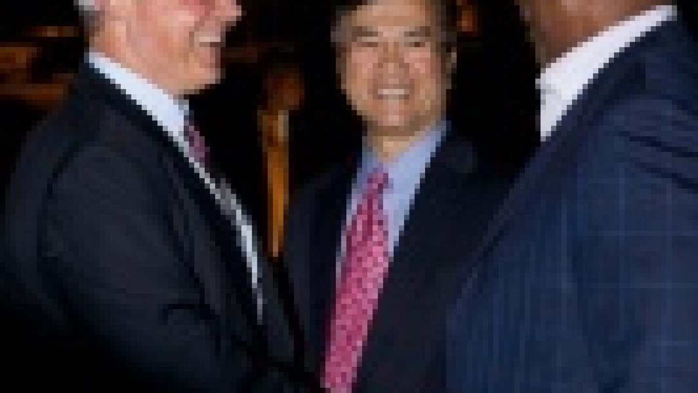 FedEx Welcomes the Commerce Secretary and U.S. Trade Representative to ...