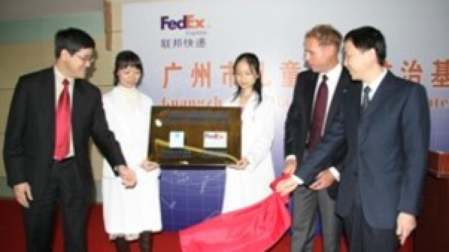 FedEx, Safe Kids Team Up to Launch “Walk This Way” in Xiamen