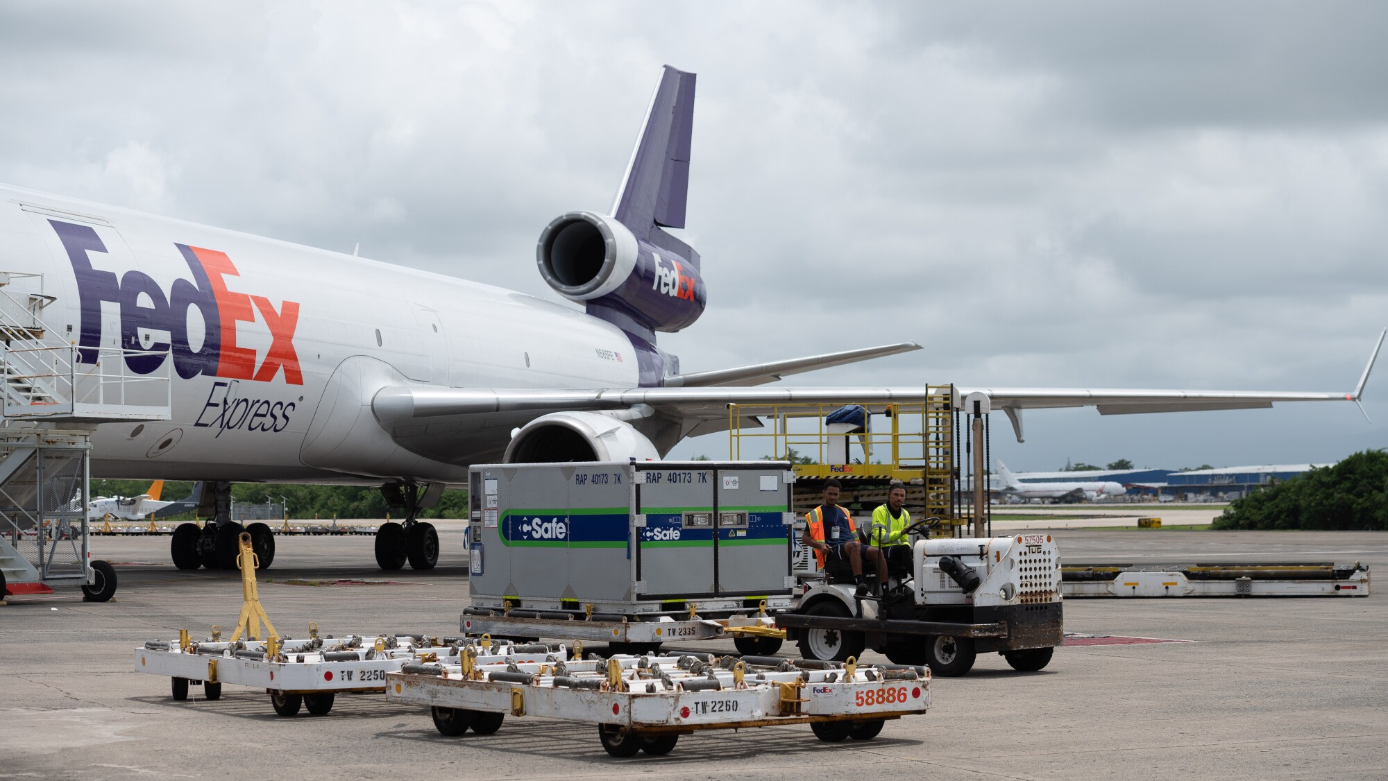FedEx sets new benchmark with CEIV Pharma Certification in Puerto Rico