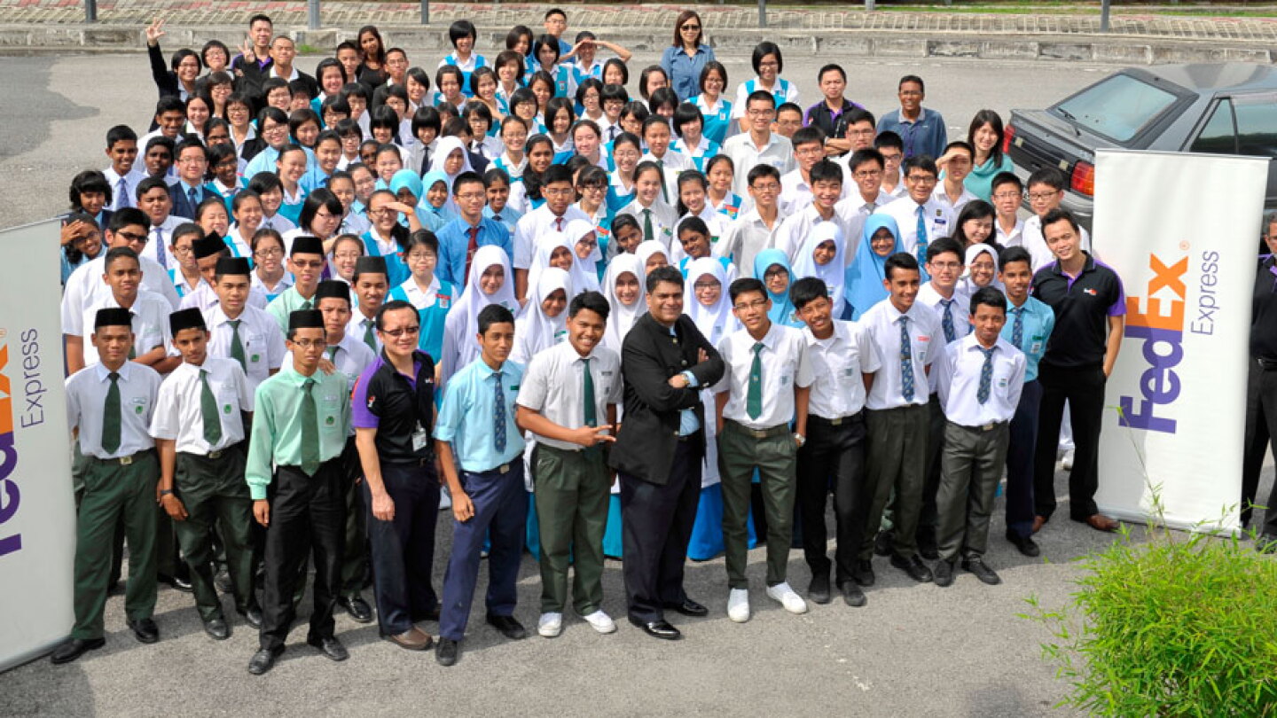 FedEx Inspires Business Innovation Among High School Students