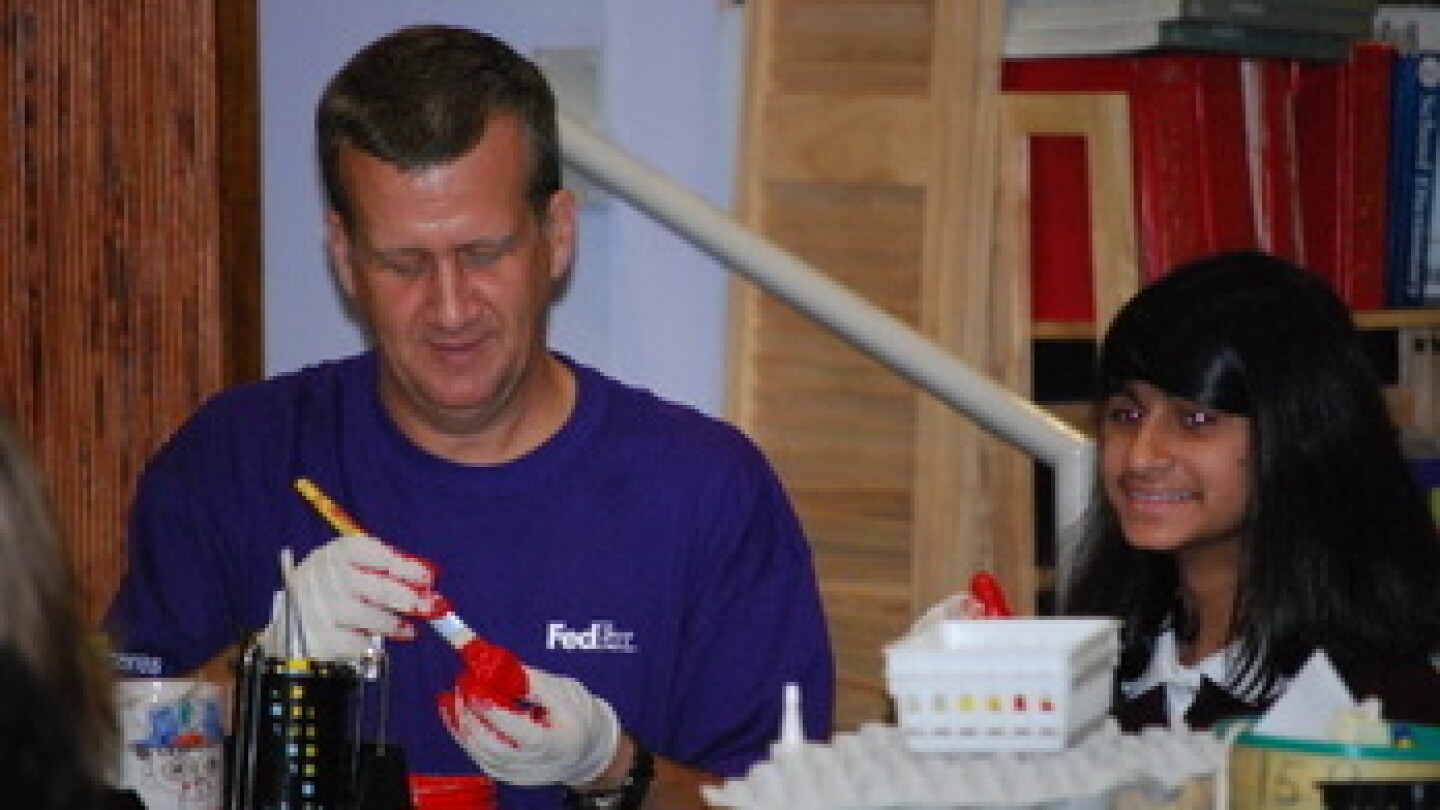 FedEx Launches Fourth Annual FedEx Cares Week
